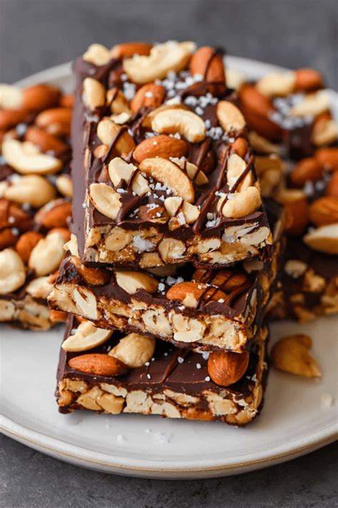Dark Chocolate And Sea Salt Nut Bars Delicious And Easy Recipe Mucha Munch