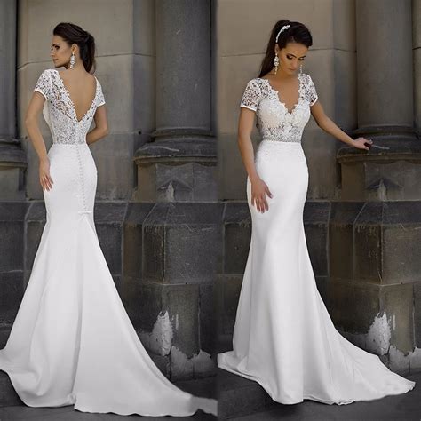 짧은 소매 v 목 댄스 파티 드레스 섹시한 레이스 Appliques 인어 스타일 긴 기차 웨딩 파티 드레스 wedding gown bridal bridal gowngowns