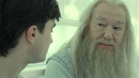 Michael Gambon Dies Potterheads Raise Their Wands To The Actor Who Played Albus Dumbledore