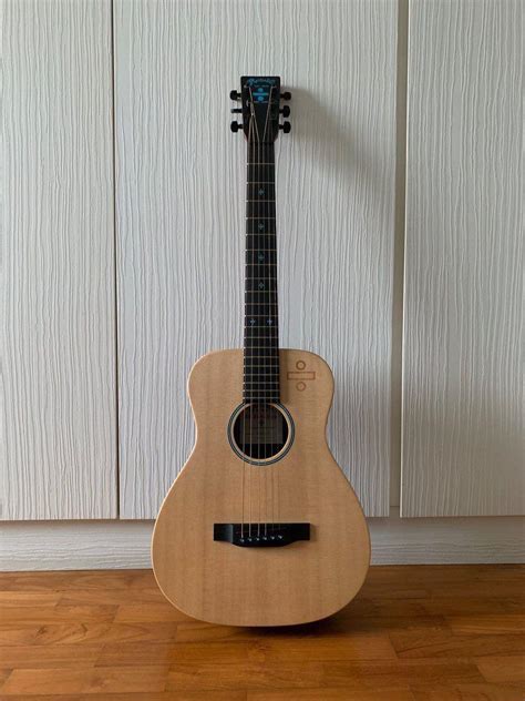 Martin Ed Sheeran Divide Signature Edition Guitar Hobbies And Toys
