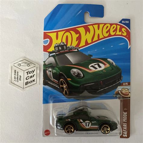 2025 Hot Wheels 154 Porsche 911 Rallye Green Long Card B00 Toy