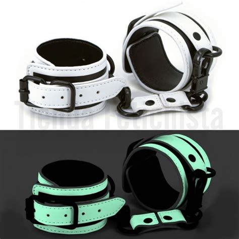 Muñequeras Bdsm Fluorescentes Glo