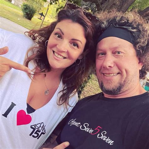 House For Rent 3200mo Gets You The Whole House 3 Bedrooms 2 Full Bathrooms Great Commuter