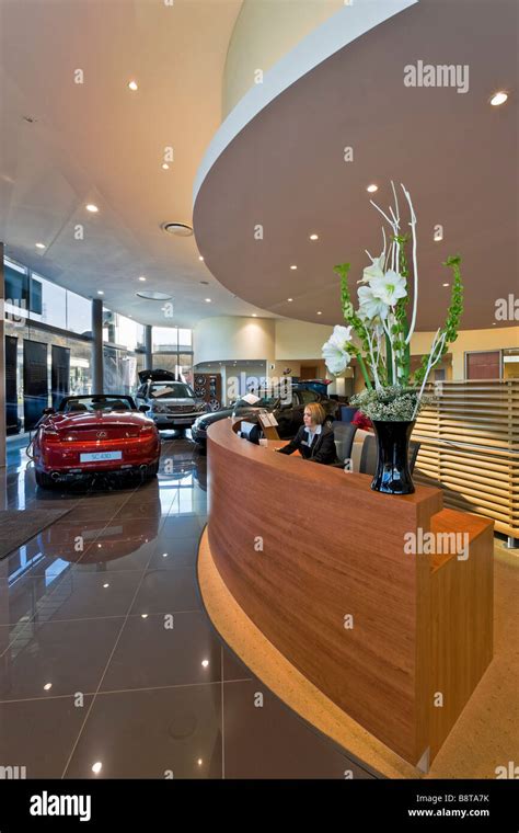 Lexus Car Showroom Interior Banque De Photographies Et Dimages à Haute