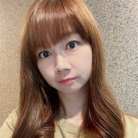 丁叮叮 Ding0708 On Threads