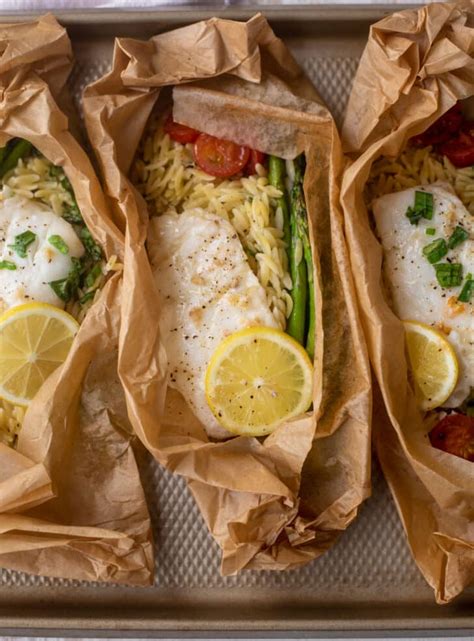 Fish In Parchment Packets Garlic Butter Orzo And Cod In Parchment