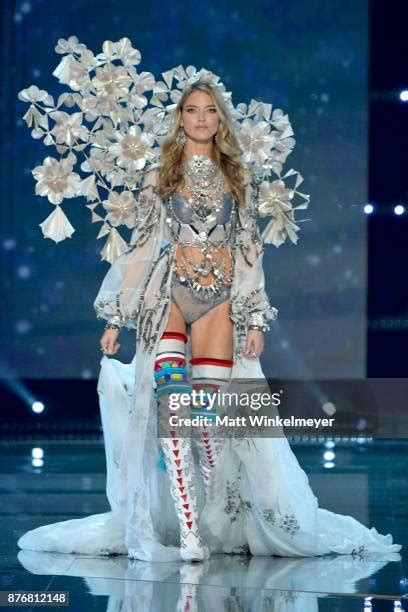 Martha Model Photos And Premium High Res Pictures Getty Images