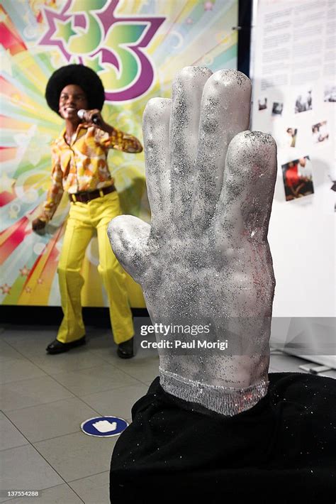 A Two Foot Tall Replica Of Michael Jacksons White Glove Is Unveiled