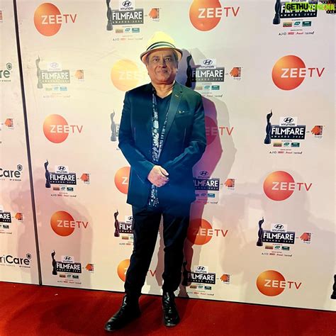 Pan Nalin Wiki Biography Age Gallery Spouse And More