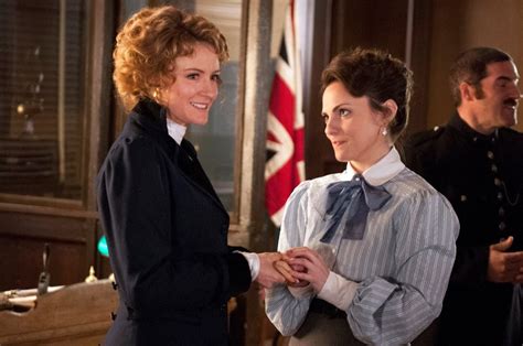 Hélène Joy As Dr Julia Ogden Murdoch Mysteries Art Is The Juice