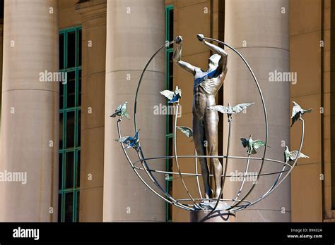 Statue De Multiculturalisme Banque De Photographies Et Dimages à Haute
