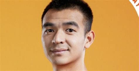 记者：刘彬彬上周末训练拉伤，需要休息一段时间腾讯新闻