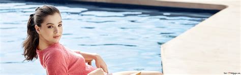 Hailee Steinfeld Sits By The Pool Hd Wallpaper Download