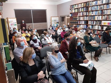 Dr Tóth Eszter Zsófia Előadása Családfakutatásról Sinka István Városi Könyvtár