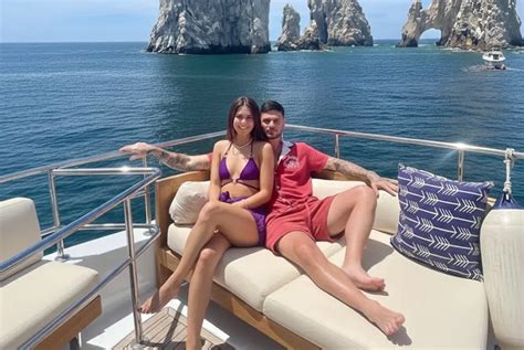 Is Sophie Flay Married Inside Bobby Flays Daughters Dating Life