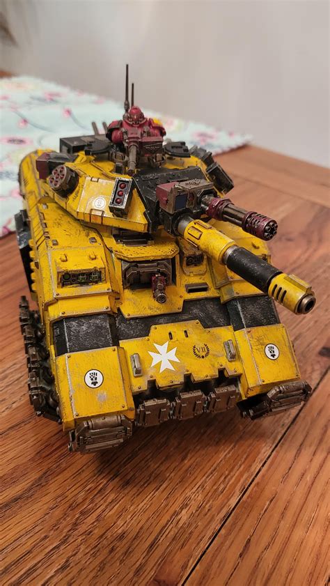 Repulsor Executioner From The Unnumbered Sons Of Dorn On Its Way To The