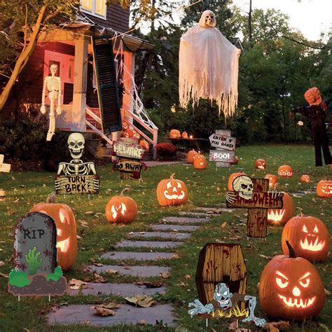 10 ý Tưởng Yard Halloween Decorations để Trang Trí Sân Vườn Cho