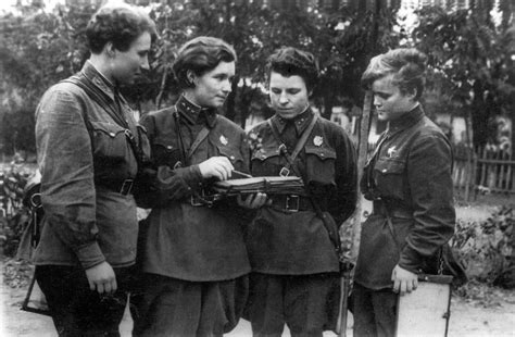 Senior Lieutenant Serafima Amosova Taranenko Pilot Deputy Commander Of The Regiment — Serafima