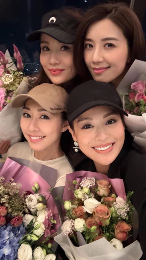 Nancy Wu 胡定欣 Crisathena X 胡定欣 — 新年與浪漫的紫色詮釋 隨著新年的來臨，crisathena欣然宣布攜手著名演員胡定欣，推出限定紫色 Crisathena