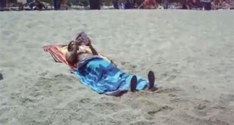 Hilarious Beach Prank