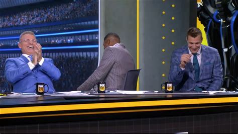 Terry Bradshaw Leaves Fox Nfl Sunday Stars In Laughter With Bizarre