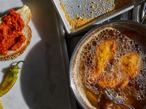 שניצל ומטבוחה מתכון לינדה טרבלסי אמו של מור מאיר טרבלסי זל Asif