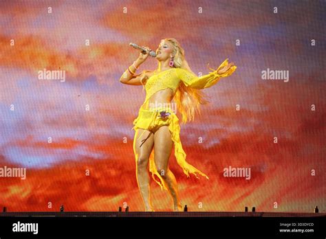 London Uk November 5 2025 Swedish Singer Zara Larsson Performs At