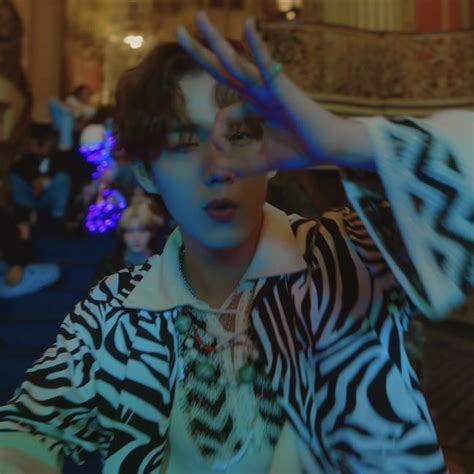 Pin By Dana On Intak Male Icon Kpop Besties