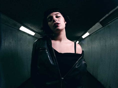 Dora Habla Sobre El Sentimiento De Soledad En Play Highxtar