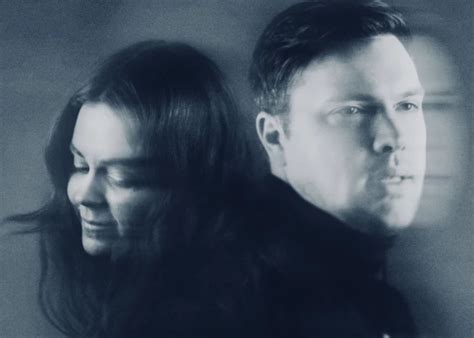 Evija Vēbere Un Ivars Arutjunjans Izdod Albumu Anomālija”