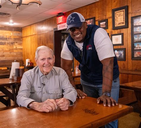 Get To Know Sonnys Head Pitmaster Shannon Snell Sonnys Bbq