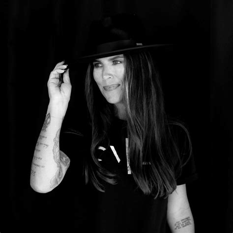 Meet Aubri Steele Canvasrebel Magazine