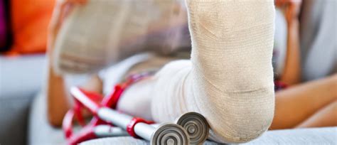 Broken Ankle Faqs With Dr Jorge Bustillo Upmc Healthbeat