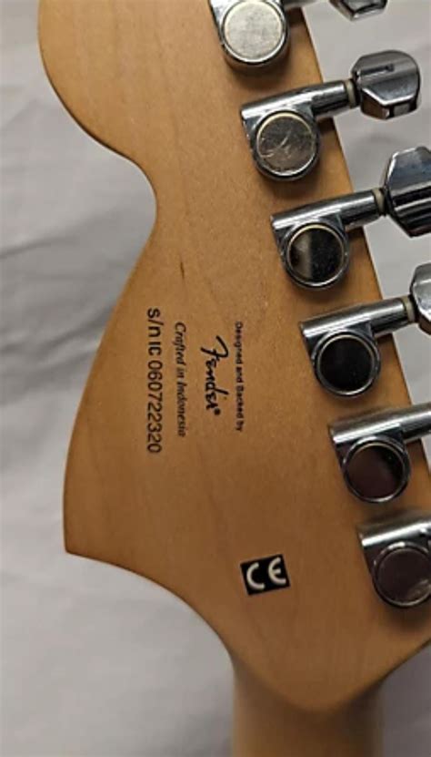 Squire Hello Kitty Rfenderstratocaster