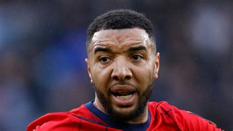 Premier League Cult Hero Troy Deeney 35 Completes Shock Free Transfer
