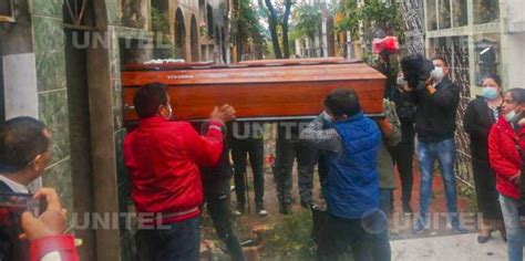 En Medio De Lágrimas Y Pedidos De Justicia Dan El último Adiós A