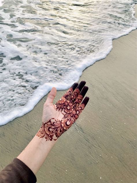Beach N Henna 🤍 Very Simple Mehndi Designs Henna Tattoo Designs