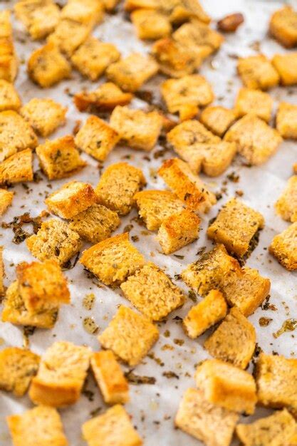 Premium Photo Croutons
