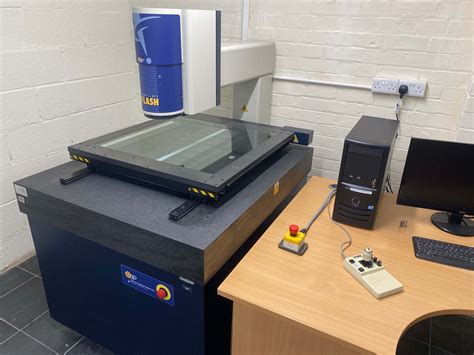 Optical Gaging Products Ogp Smartscope Flash 700 Optical Comparator