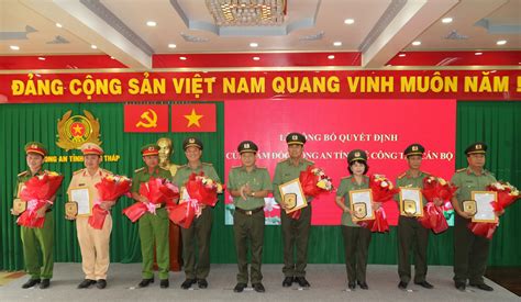 16 đại Tá Thượng Tá Công An Đồng Tháp Tình Nguyện Nghỉ Trước Tuổi Xã Hội Znews Vn