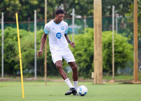 Báo Hàn Quốc Bình Luận đầy Bất Ngờ Khi Tiền đạo Khổng Lồ Sẵn Sàng