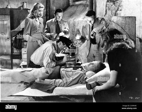 Lauren Bacall Marcel Dalio Humphrey Bogart Walter Szurovy E Dolores