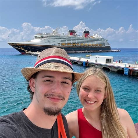 James Kenney Thejameskenney • Threads Say More