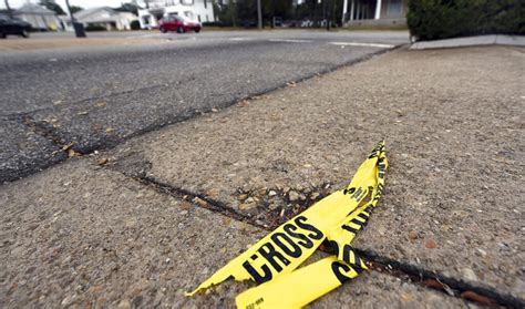 Shooting At Peanut Parade Kills 1 Wounds 1 Teen Arrested Alabama