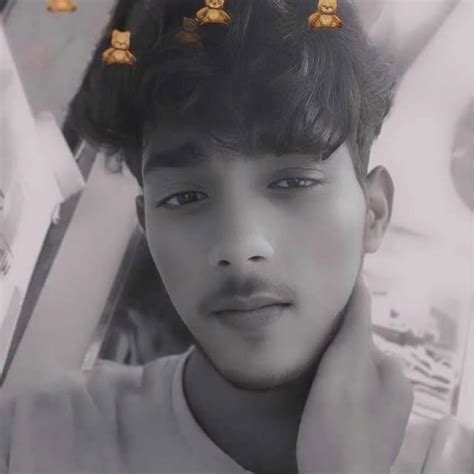 Instead Royal🖤 Veer Royal21 • Threads Say More