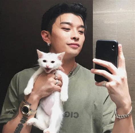 满舒克被曝滥交，导致多个女生感染hpv！ 知乎