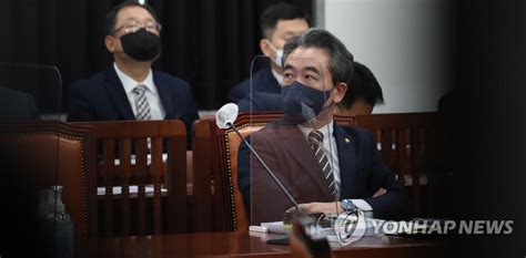 윤희근 경찰청장 국회 정보위 국감 출석 연합뉴스