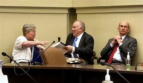 A Legal Giant Public Defender Bob Ravitz Dies At 71