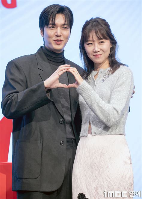 포토 이민호 공효진 우주에서 사랑해요