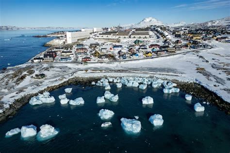 After Trumps Greenland Spotlight Tech Titans Chase Arctic Wealth